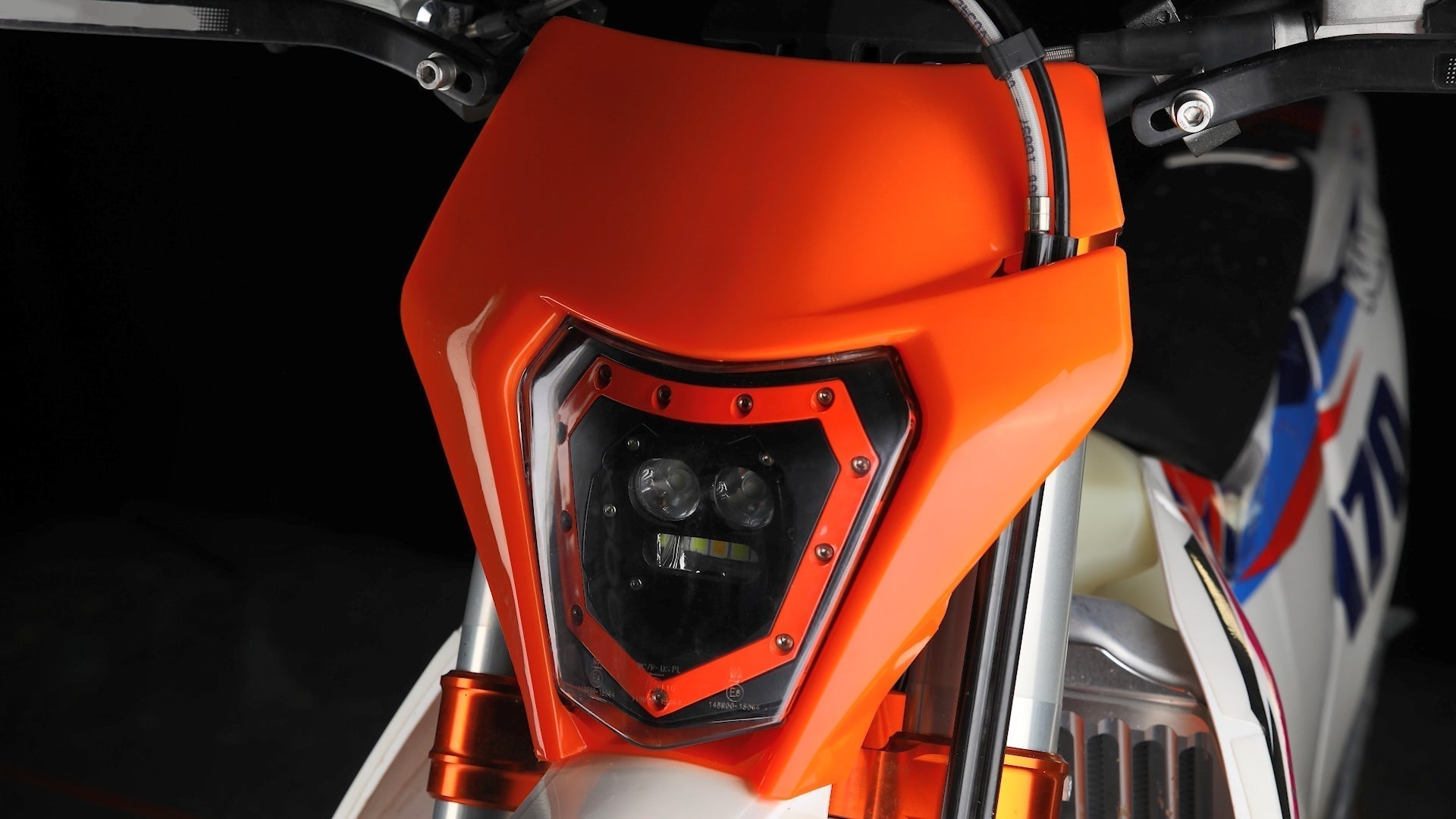 Shine Bright: Mastering Dirt Bike Headlights – JFG RACING