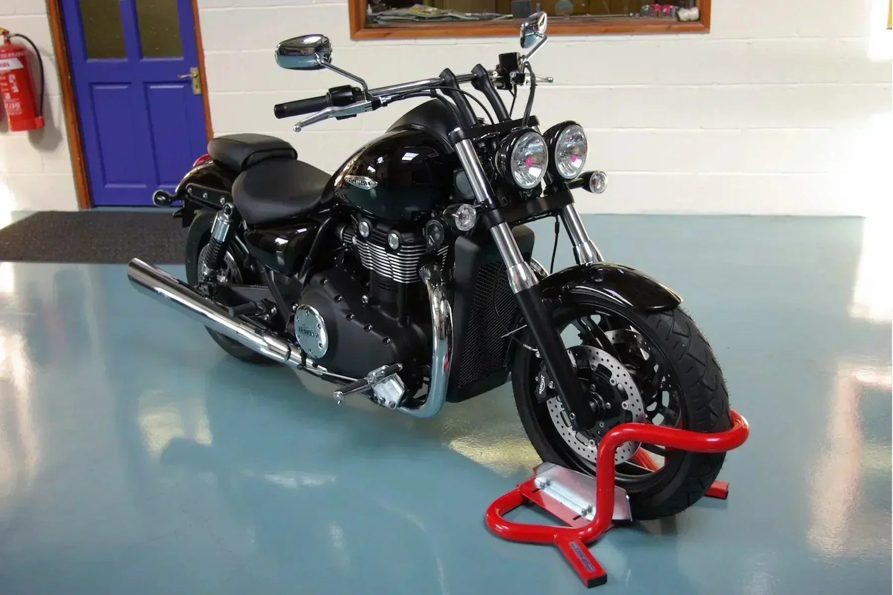 Motorcycle Wheel Chocks: Stability & Safety Guide – JFG RACING